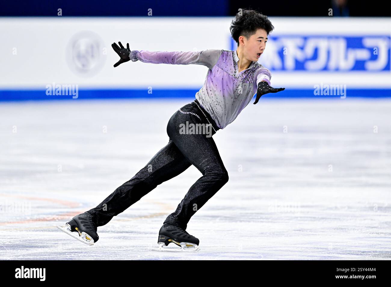 Yanhao LI (NZL), during Junior Men Short Program, at the ISU World ...