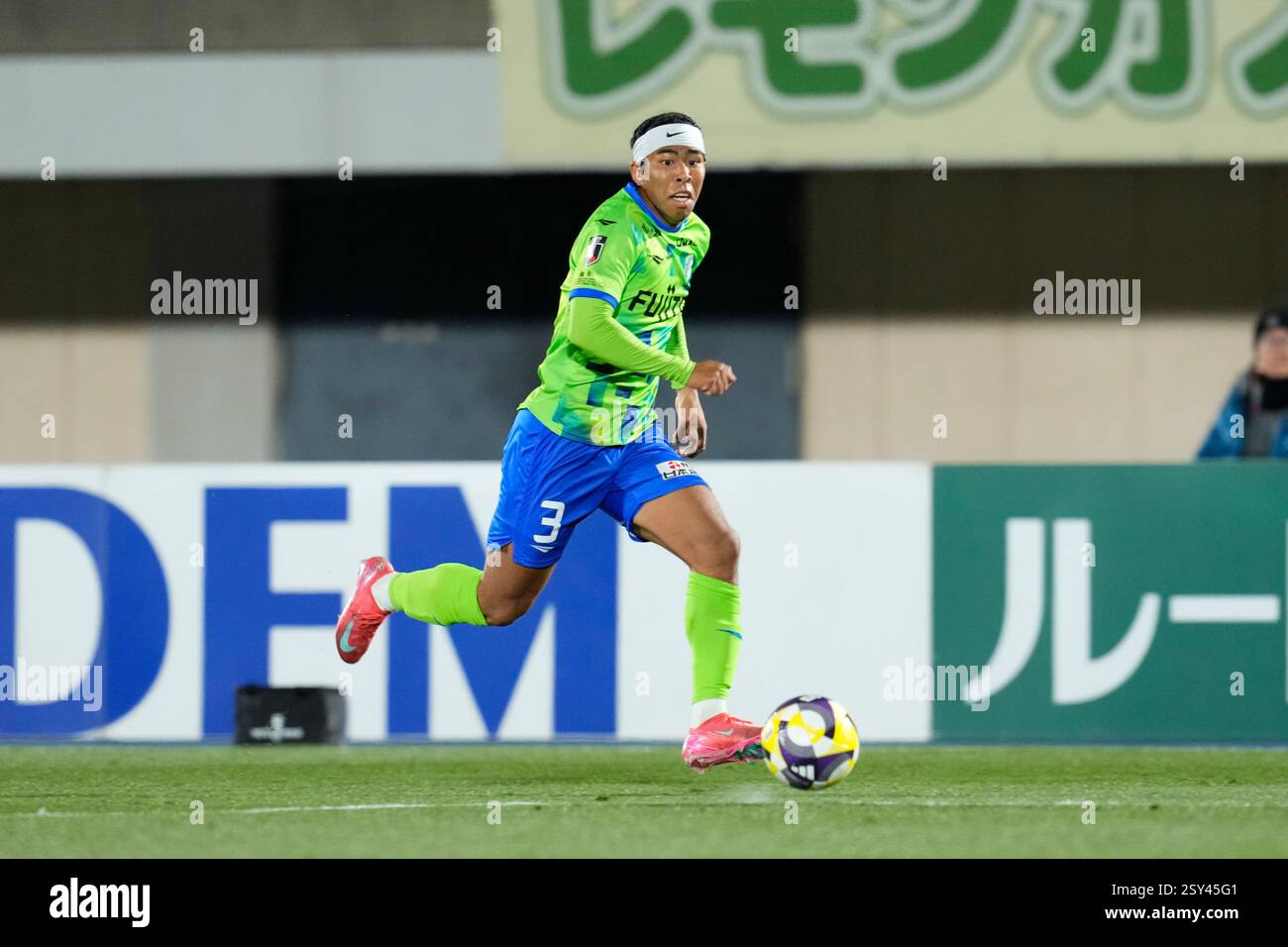 Lemongas Stadium Hiratsuka, Kanagawa, Japan. 26th Feb, 2025. Taiga Hata ...