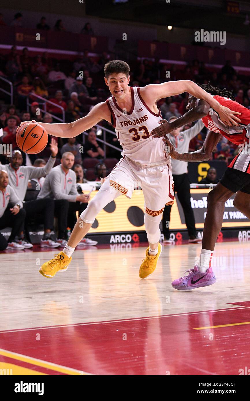 LOS ANGELES, CA - FEBRUARY 26: USC Trojans forward Josh Cohen (33 ...