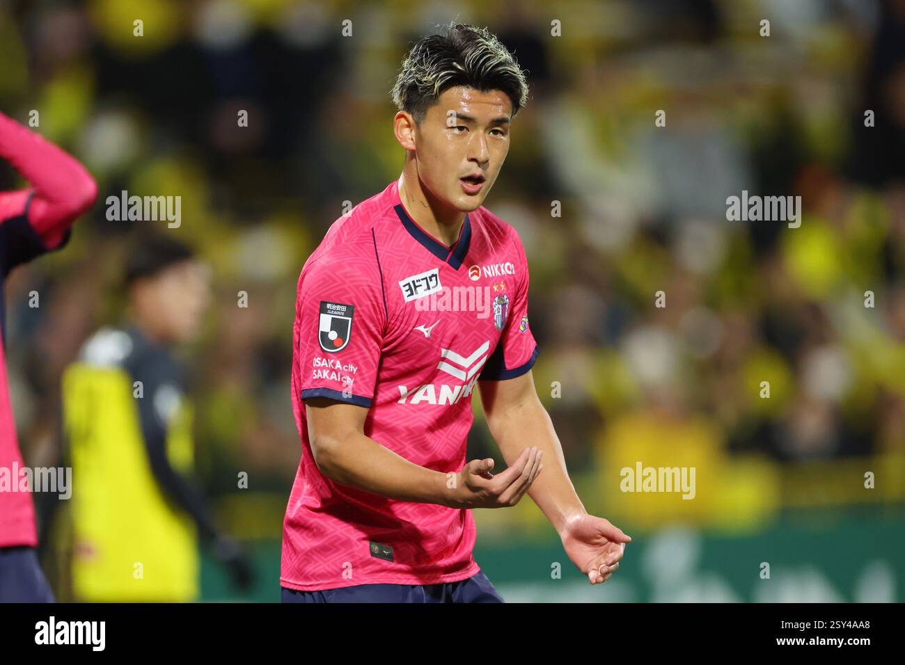 Chiba, Japan. 26th Feb, 2025. Ryuya Nishio (Cerezo) Football/Soccer : 2025 J1 League match ...