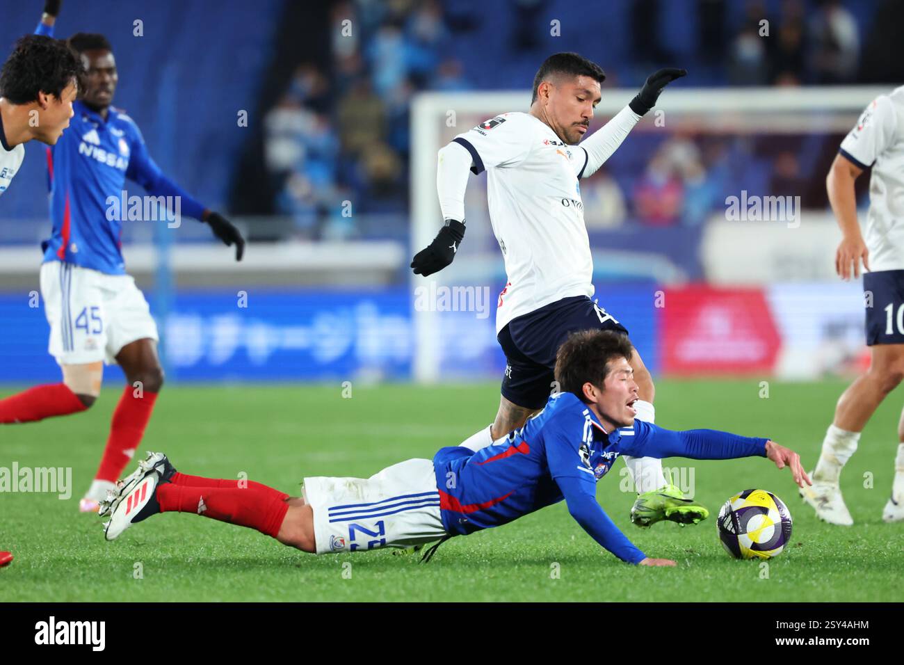 Yuri Lara (Yokohama FC), Toichi Suzuki (F. Marinos), FEBRUARY 26, 2025 ...