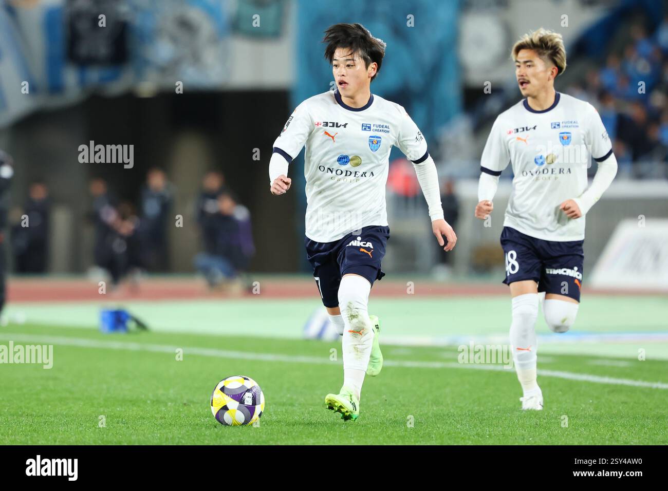 (L-R) Mizuki Arai, Kaili Shimbo (Yokohama FC), FEBRUARY 26, 2025 ...