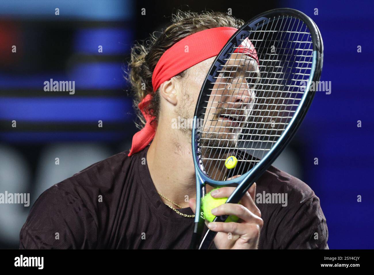 Acapulco, Mexico. 26th Feb, 2025. Alexander Zverev of Germany reacts ...