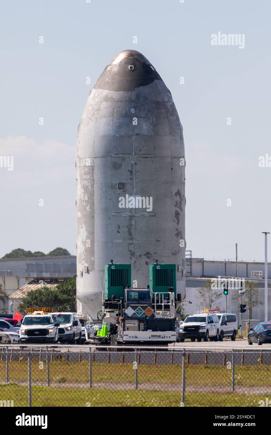 Kennedy Space Center, USA. 26th Feb, 2025. On February 26th 2025 SpaceX transported an ...