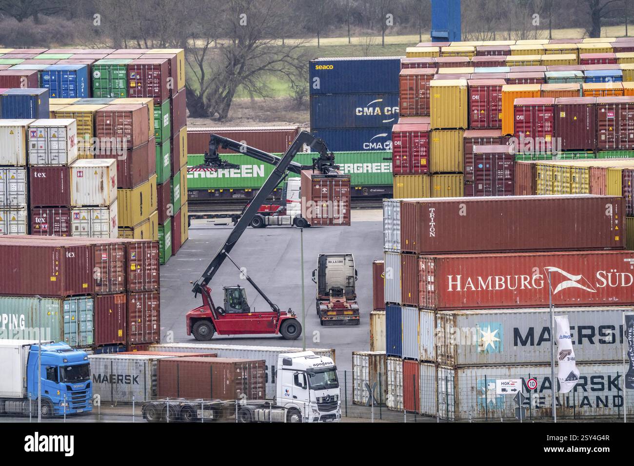 Duisburg Container Terminal Logport 2, Gateway-West-Terminal, on the ...
