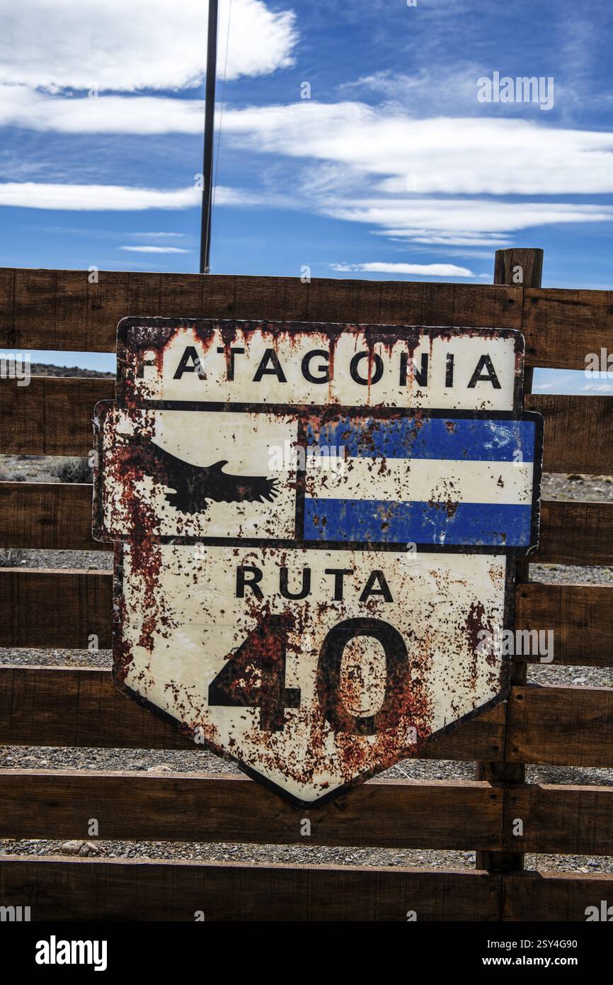 Ruta 40 sign, Los Glaciares National Park, Santa Cruz, Patagonia ...