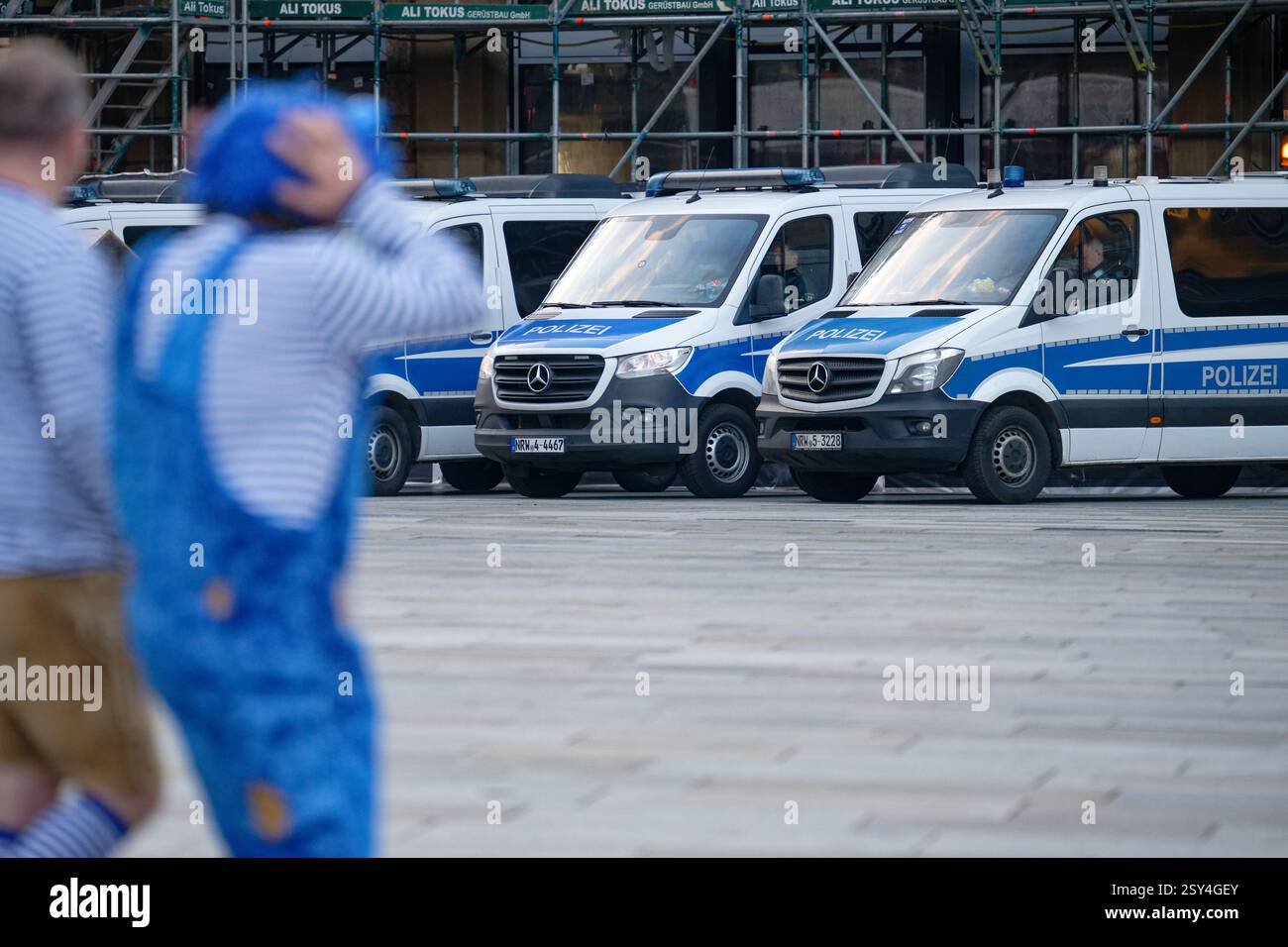 Cologne, Germany. 27th Feb, 2025. Police cars are stationed around the ...