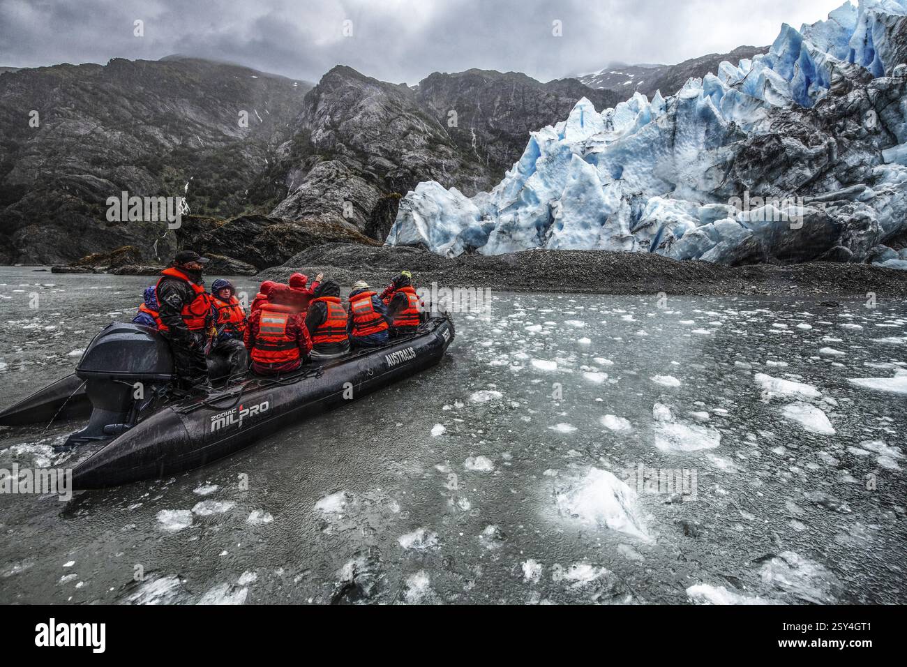Excursion by Zodiac to the Condor Glacier, Cordillera Darwin, Alberto ...