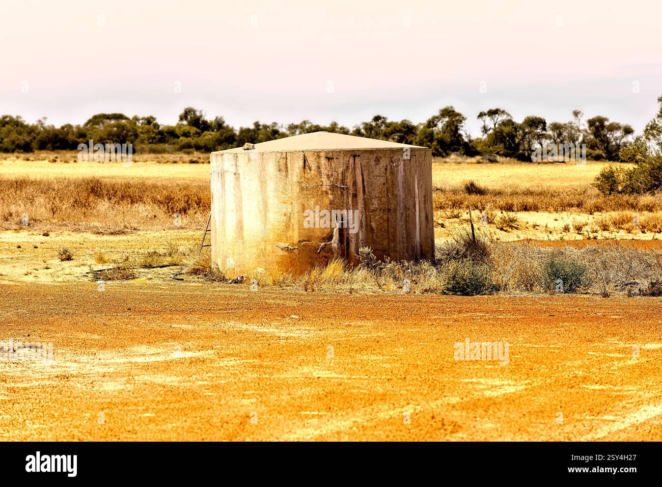 Concrete water tank in rural area, Western Australia Stock Photo - Alamy