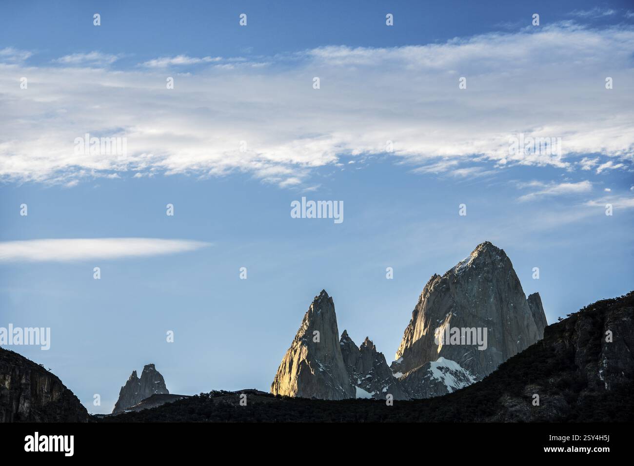 Summit of Fitz Roy seen from El Chalten, Los Glaciares National Park ...