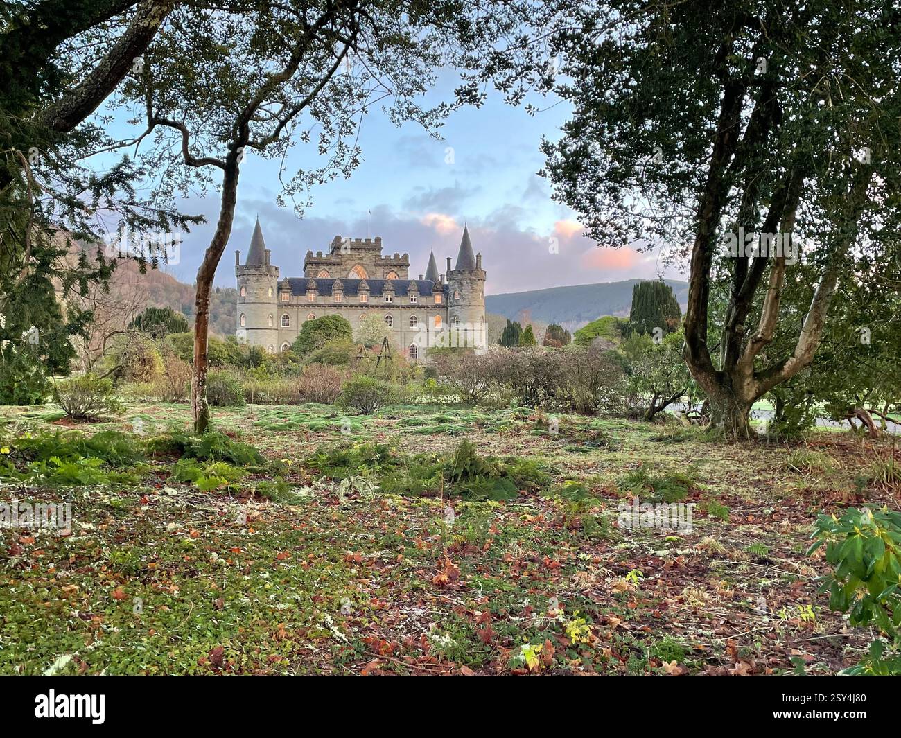 Inveraray castle in argyll hi-res stock photography and images - Alamy