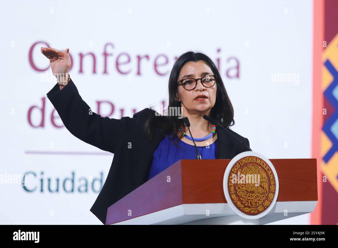 Mexicos President Claudia Sheinbaum Briefing Conference Violeta Vasquez ...