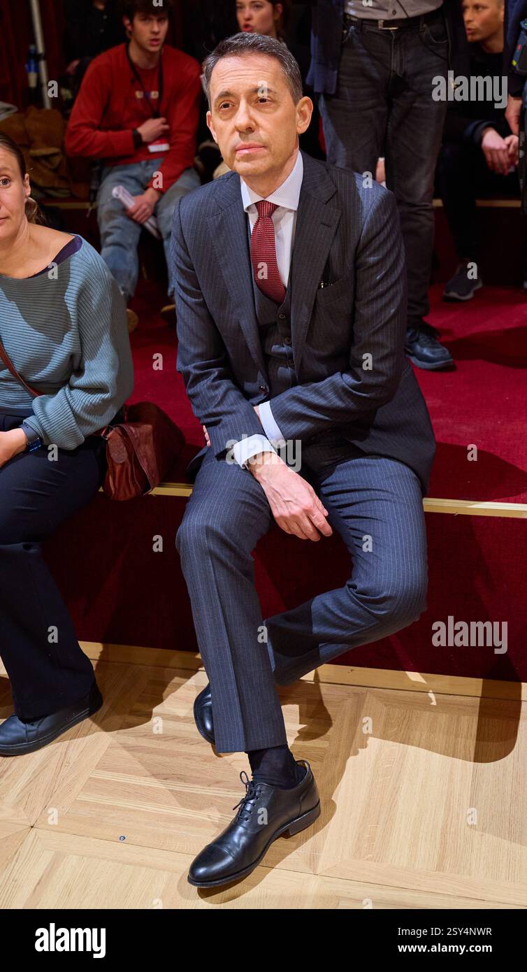 Vienna, Austria. 26th Feb, 2025. Rehearsal for the opening of the Opera ...