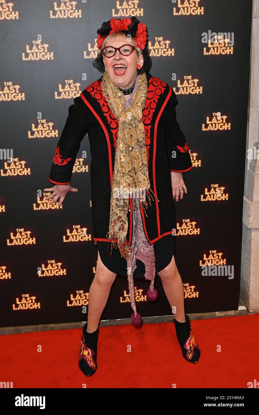 Su Pollard arrives at “The Last Laugh” Press Night at the Noel Coward ...