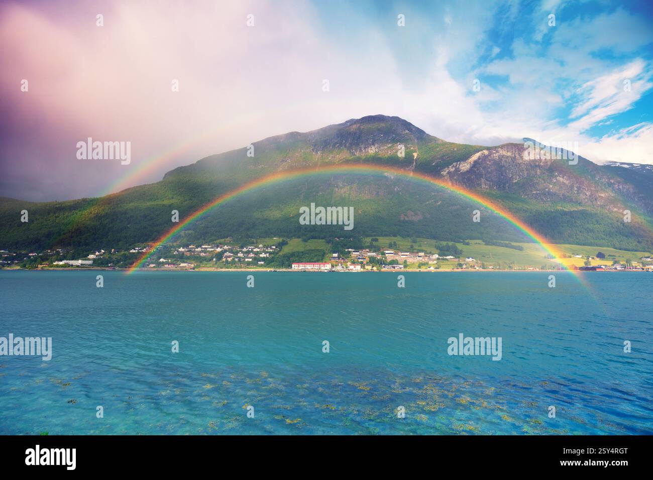 Emerald rainbow hi-res stock photography and images - Alamy