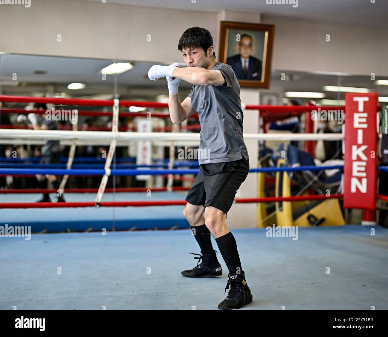 Seigo Yuri Akui, WBA flyweigh champion of Japan during a public workout ...