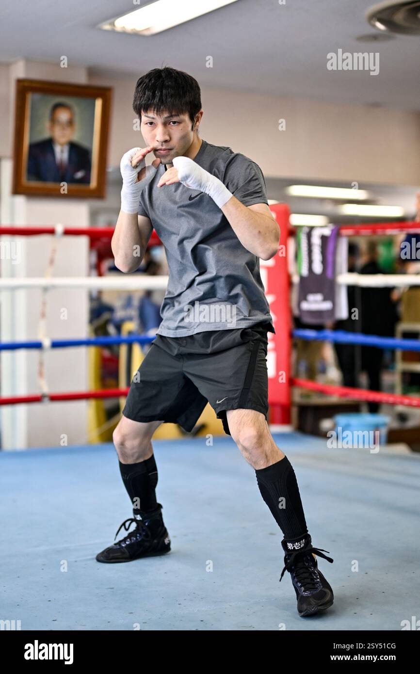 Seigo Yuri Akui, WBA flyweigh champion of Japan during a public workout ...