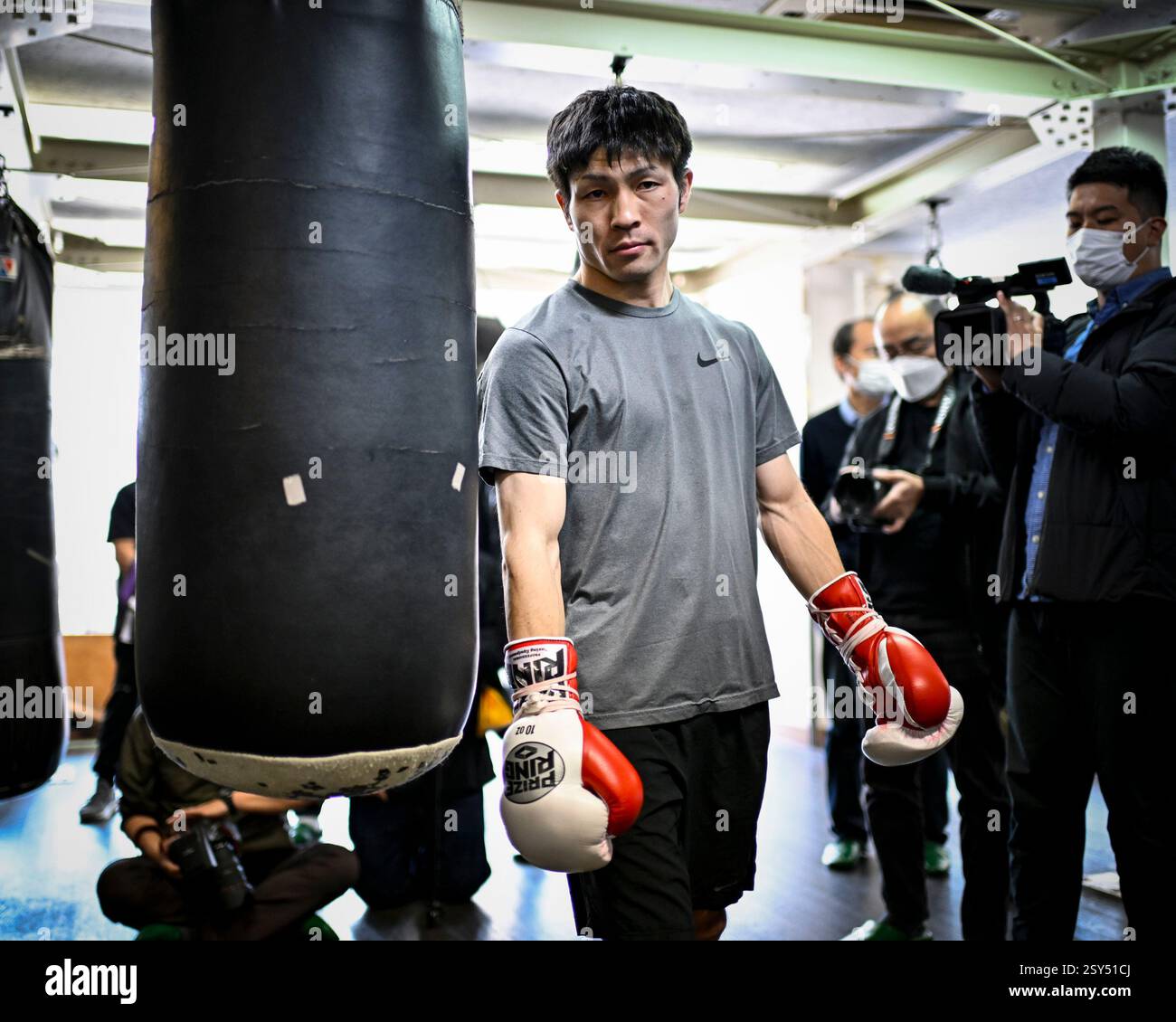 Seigo Yuri Akui, WBA flyweigh champion of Japan during a public workout ...