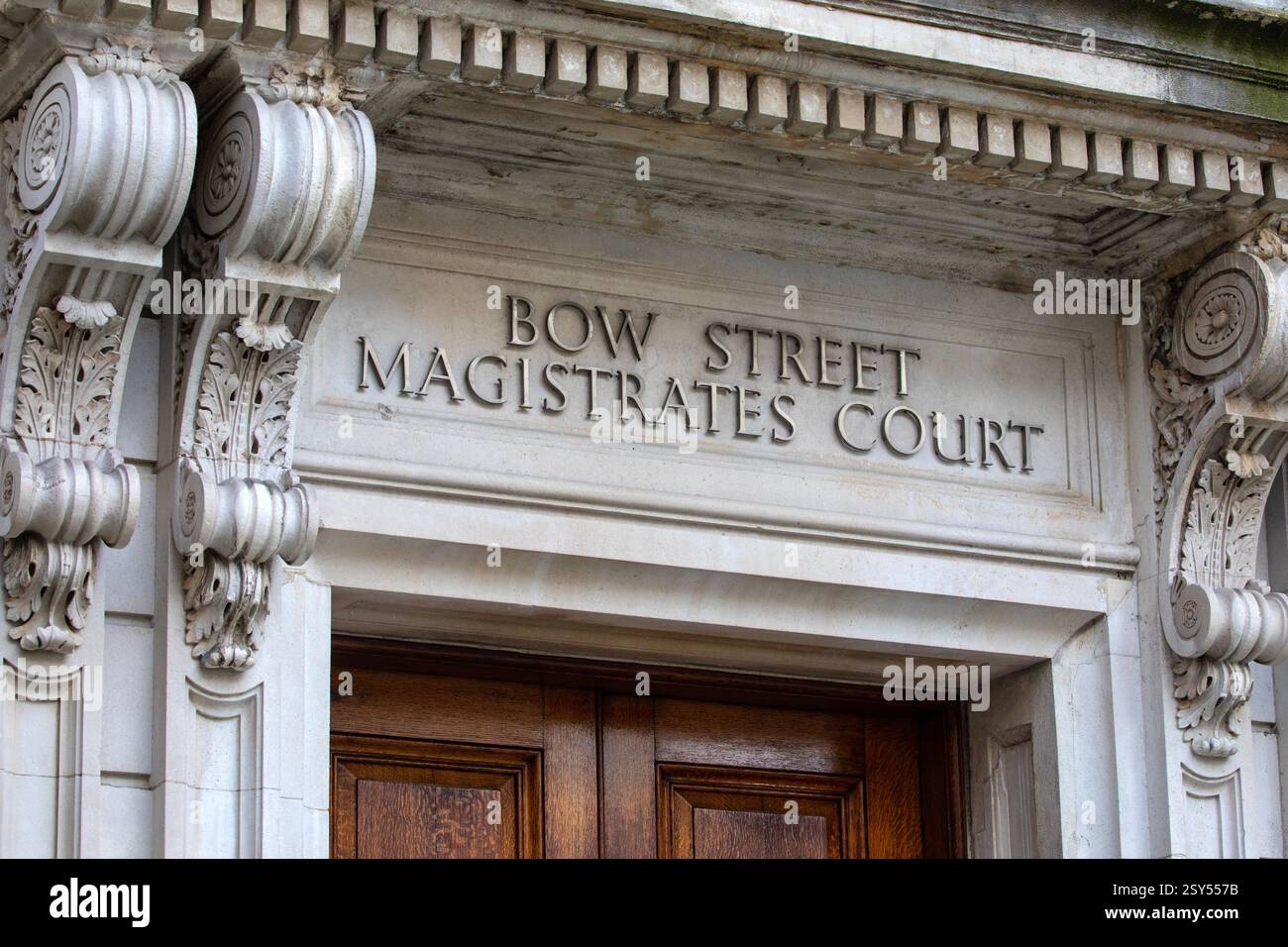 Sign above the entrance to the historic Bow Street Magistrates Court ...