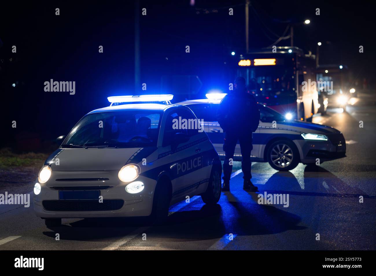 Traffic accident police car hi-res stock photography and images - Alamy