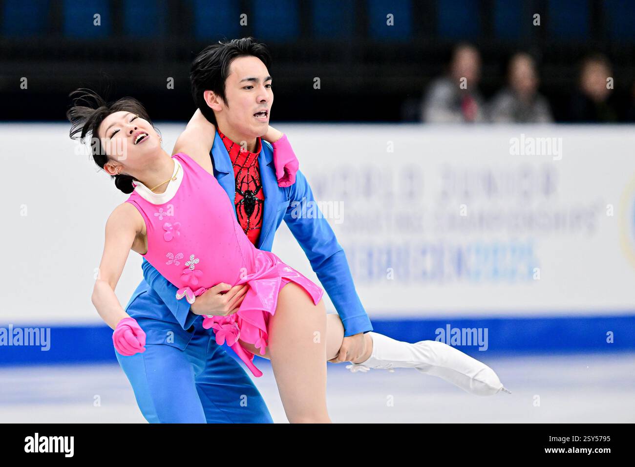 Sara KISHIMOTO & Atsuhiko TAMURA (JPN), during Junior Ice Dance Rhythm ...