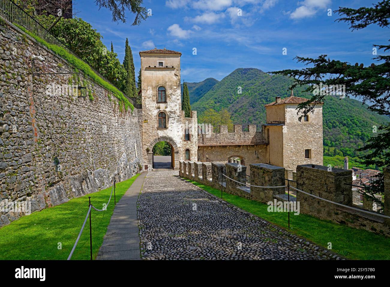 Castello Brandolini Colomban, Castello Brandolini Colomban Stock Photo ...