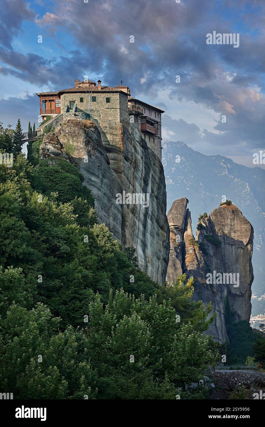 Historuic meteora monastery hi-res stock photography and images - Alamy
