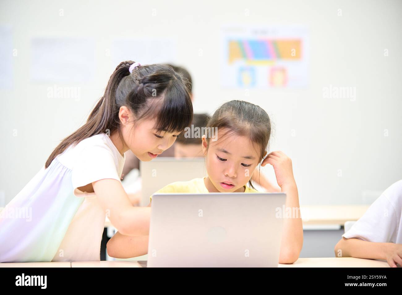 Kids and laptops hi-res stock photography and images - Alamy