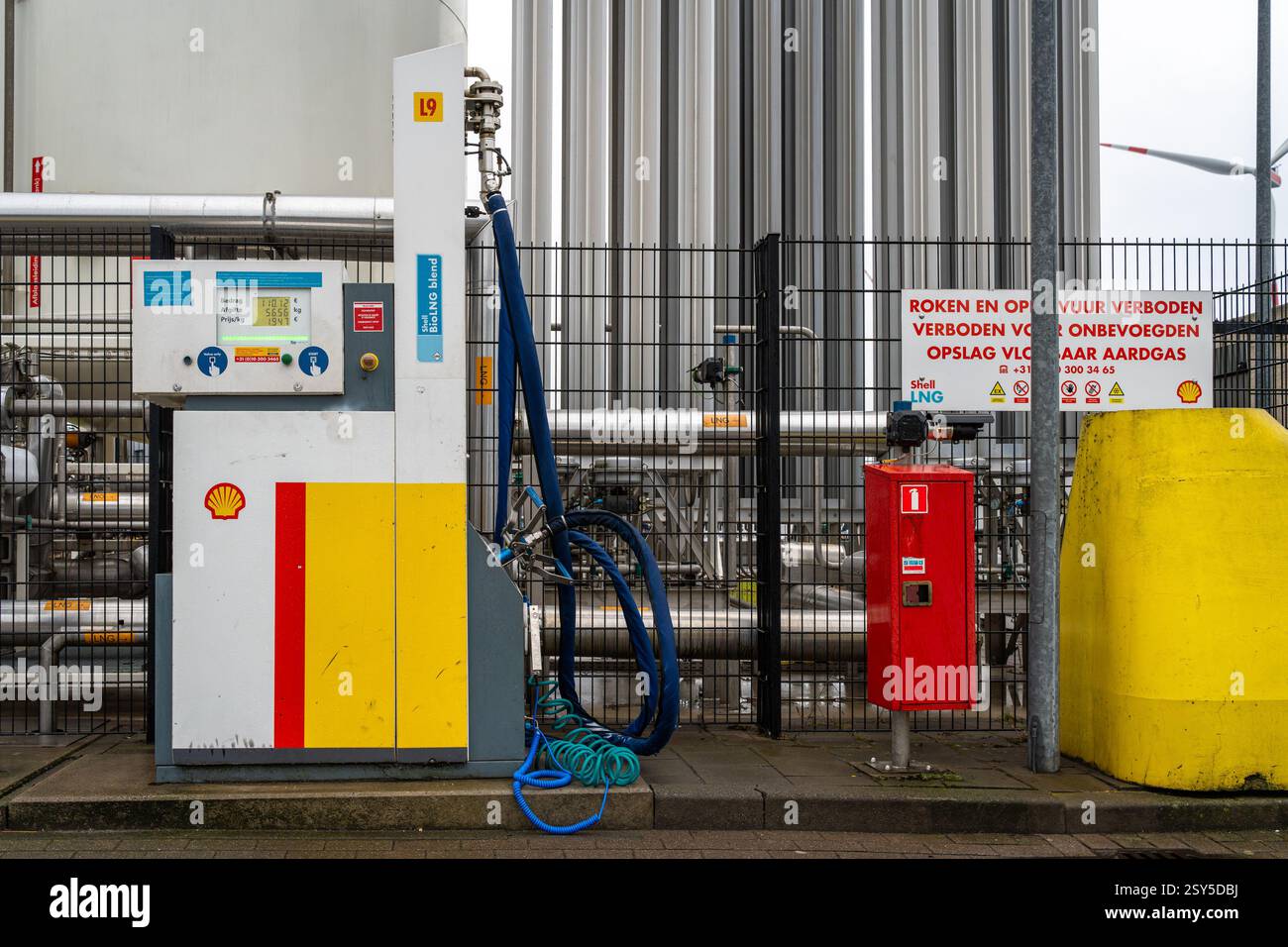 Amsterdam, The Netherlands, 22.02.2025, Shell Bio LNG blend refuelling ...