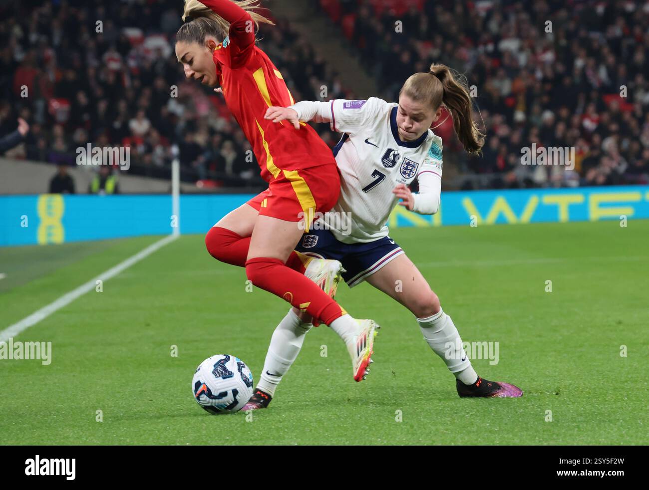 London, UK. 26th Feb, 2025. L-R Olga Carmona(Real Madrid)of Spain and ...