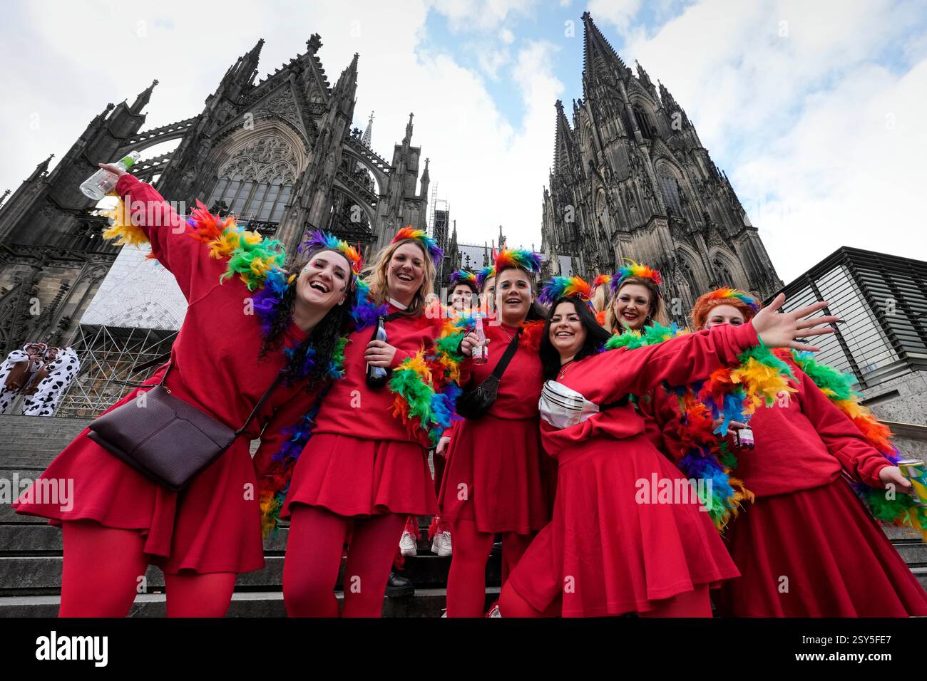 Revellers from Bamberg celebrate in front of the Cologne Cathedral the ...