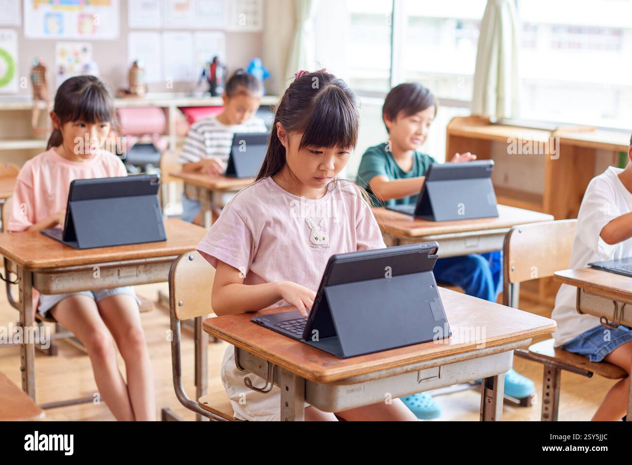 Japanese Kids In Classroom Stock Photo - Alamy