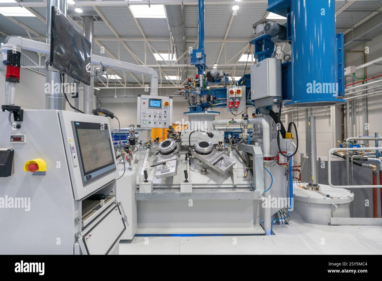 An area of ITP Aero's advanced aerospace manufacturing center (ADMIRE ...