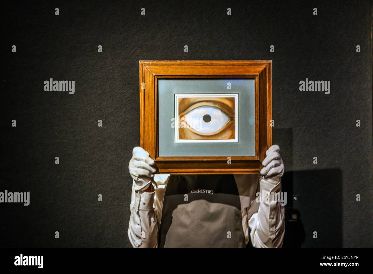 Christies, London 17 February 2025 RENÉ MAGRITTE (1898-1967) Le faux ...