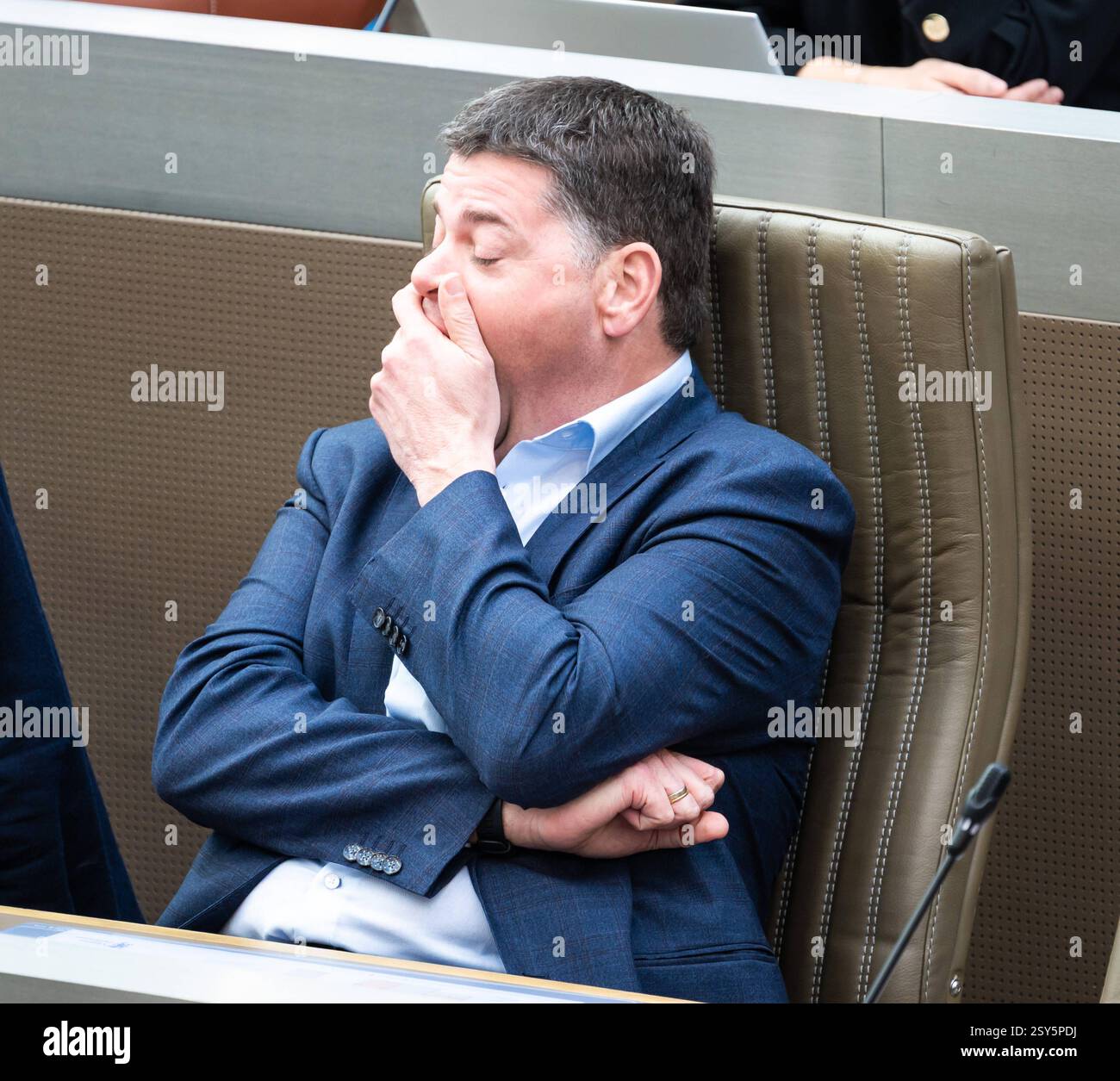 Tom Ongena OpenVLD at the Flemish parliament plenary meeting in ...