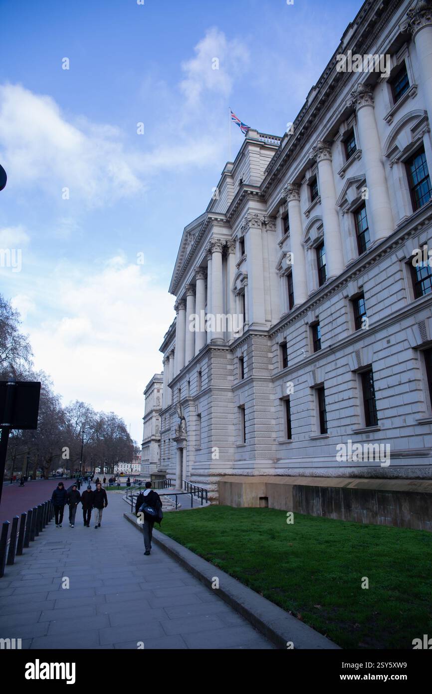 London, United Kingdoms January 15 2023. The street in front of HM ...