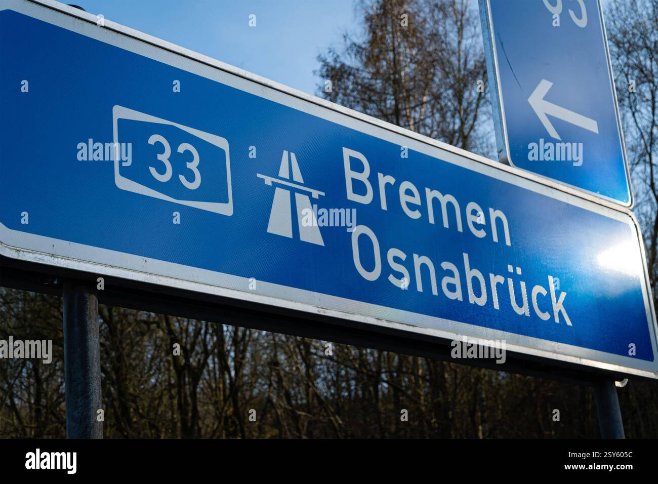 Osnabrück, Deutschland 21. Februar 2025: Im Bild: Straßenverkehrsschild ...