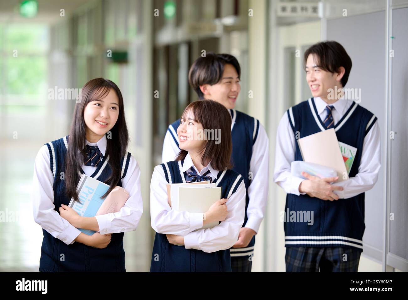 Japanese High School Students In Uniform Stock Photo - Alamy