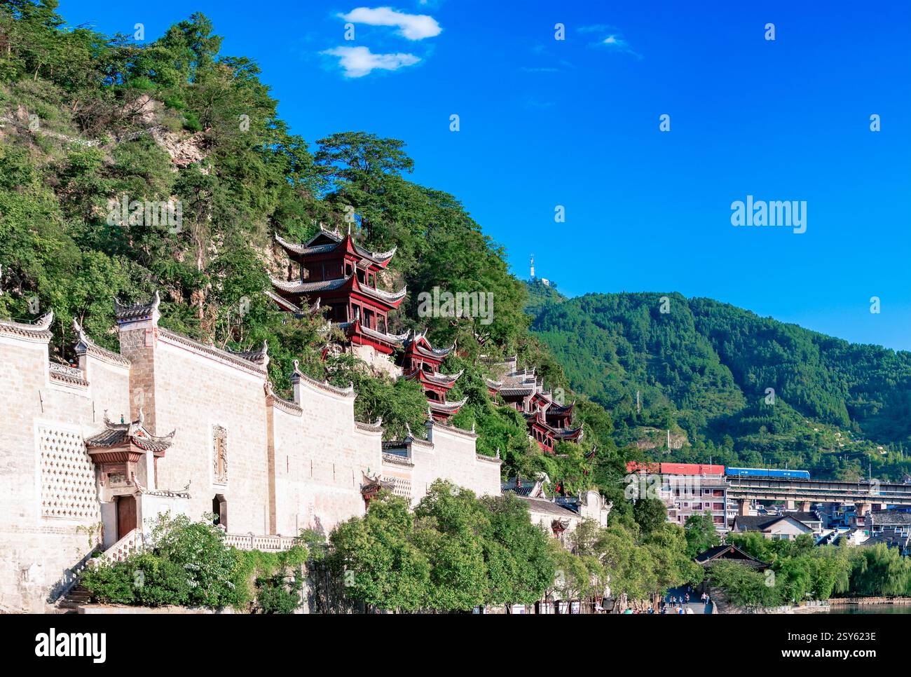 Qinglong Cave Scenic Area, Zhenyuan Ancient Town, Guizhou Province ...