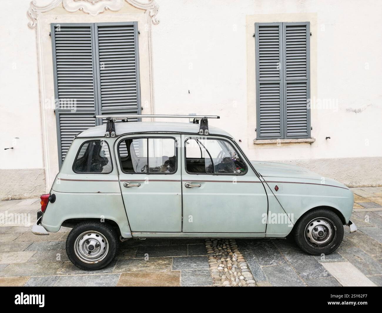Italy. Ossona. St. Bartholomew's Fair. Fiera di San Bartolomeo. Renault ...