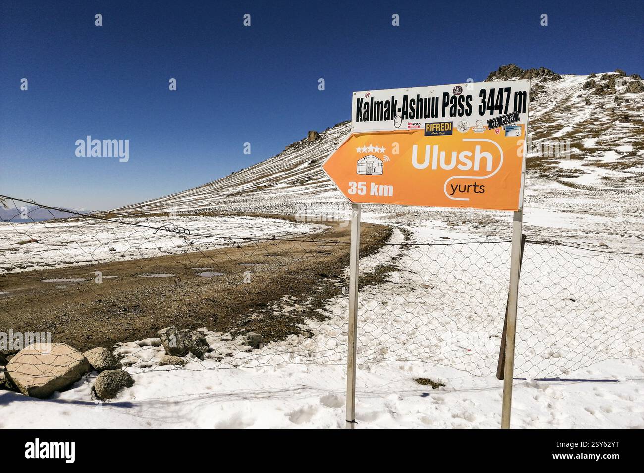 Kyrgyzstan. surrounding Son-Kul lake. Kalmak-Ashuu pass Stock Photo - Alamy