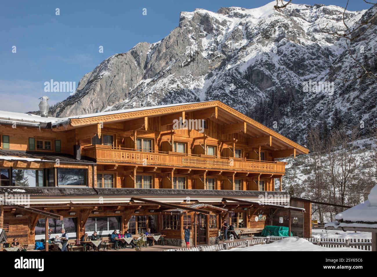 Pertisau, Österreich 16. Februar 2025: Im Bild: Die Gramai-Alm im ...