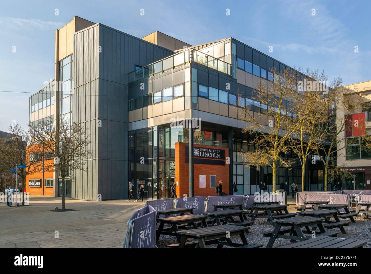 The Alfred Tennyson Building, University of Lincoln, Brayford Campus ...