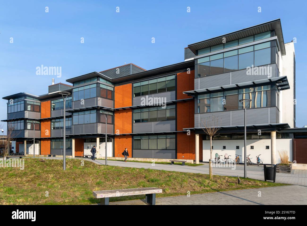 Janet Lane-Claypon building. Brayford campus, University of Lincoln ...