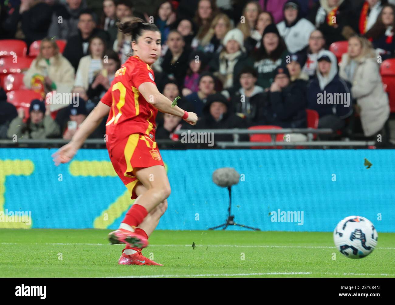 Lucía GarcIa(Monterrey)of Spain in action during UEFA Women's Nations ...