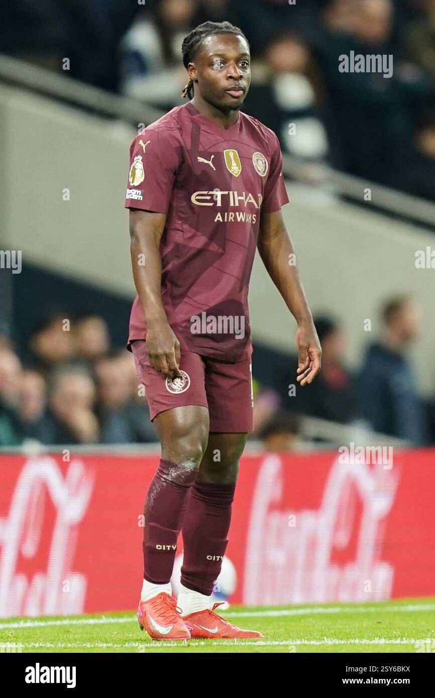 London, UK. 26th Feb, 2025. Jérémy Doku of Manchester City during the ...