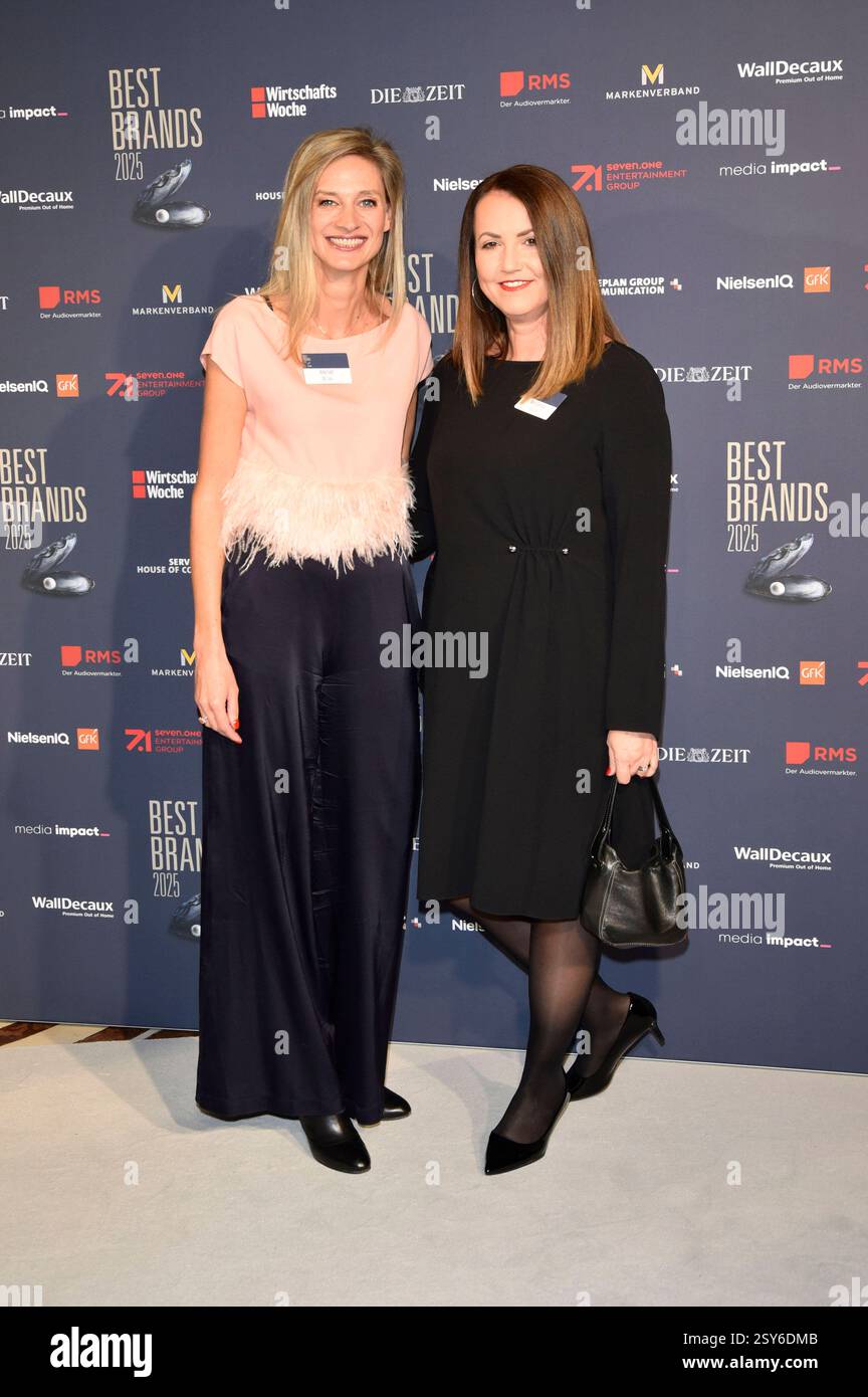 Anna Lenz mit Gast bei der 22. Verleihung der Best Brands Awards 2025 ...