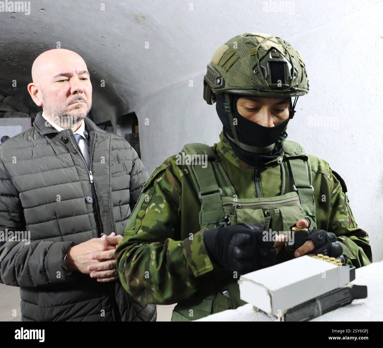Anti defensa hi-res stock photography and images - Alamy