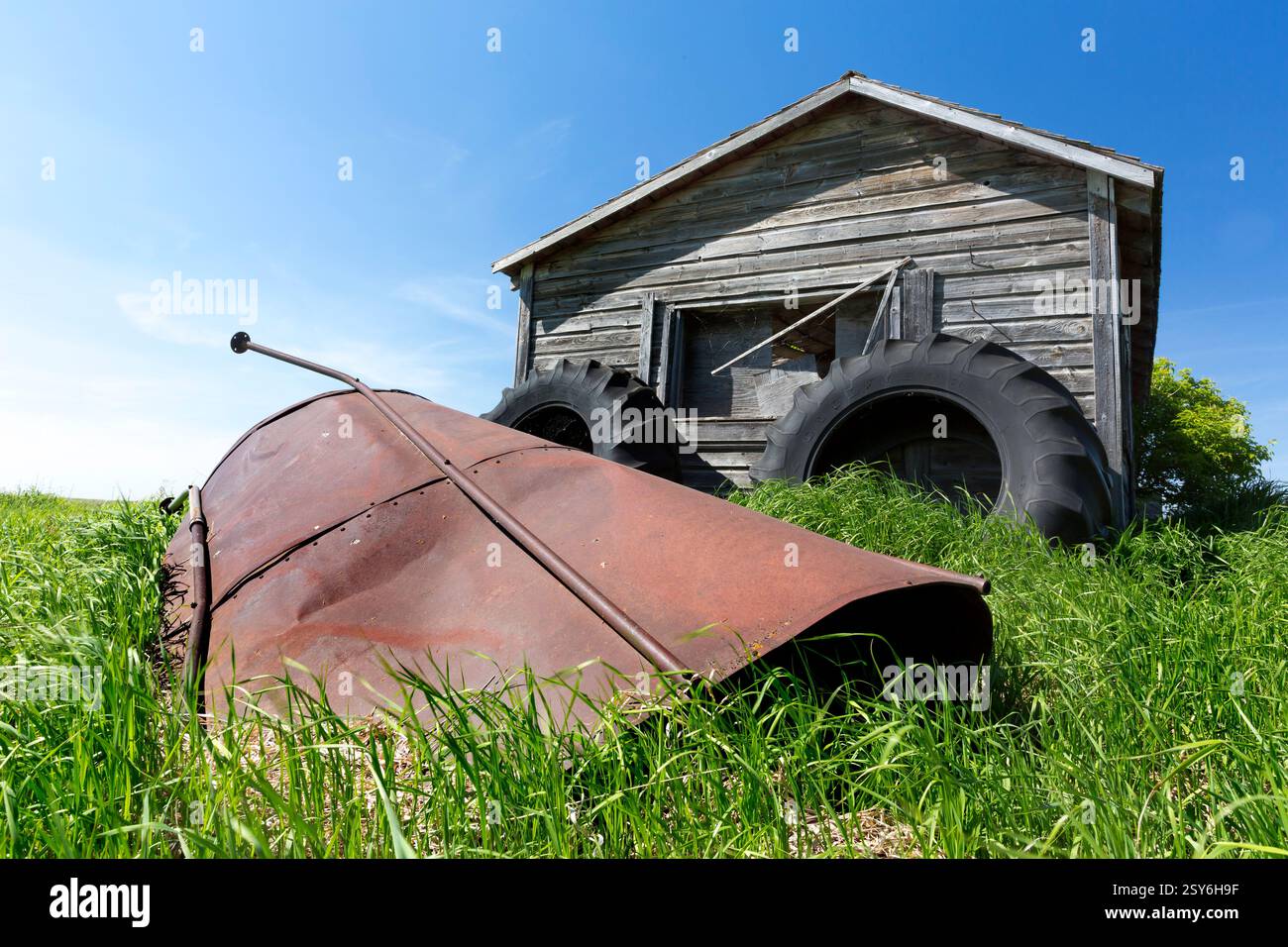 Missing wheels hi-res stock photography and images - Alamy