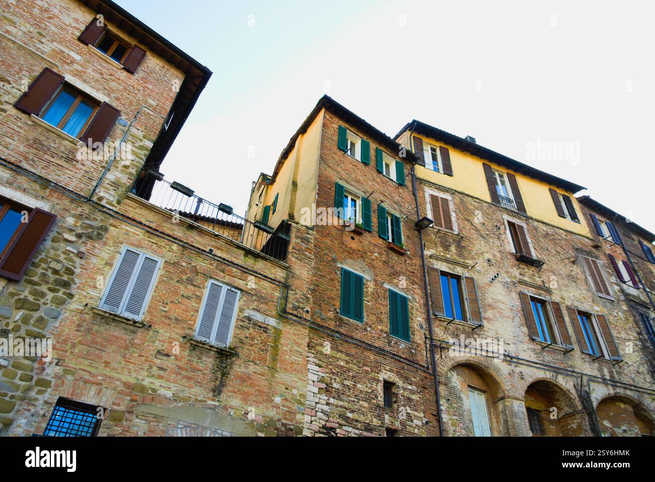 Medieval aqueduct in perugia hi-res stock photography and images - Alamy